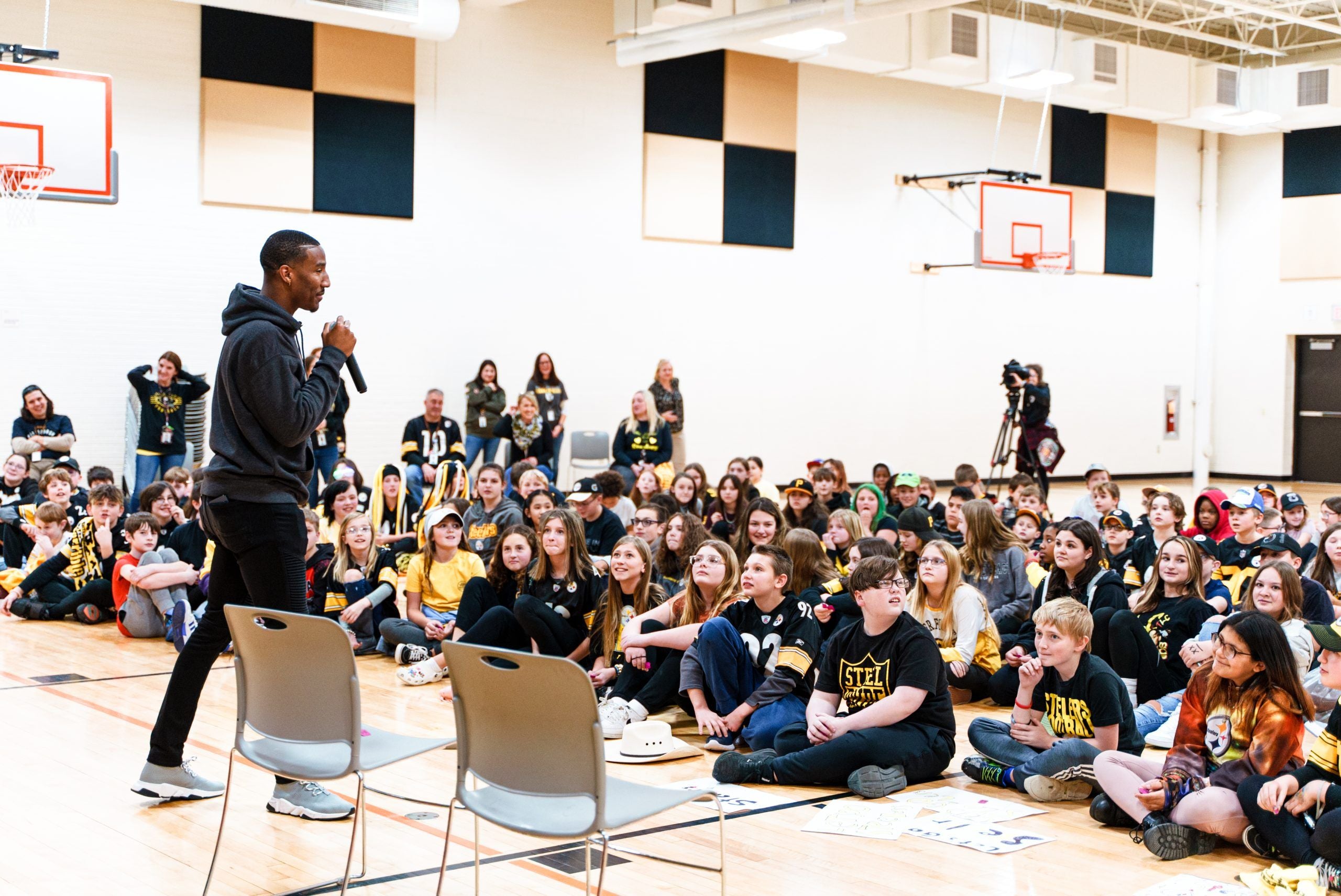 Austin Air and Steelers Cornerback Levi Wallace Share Important Clean